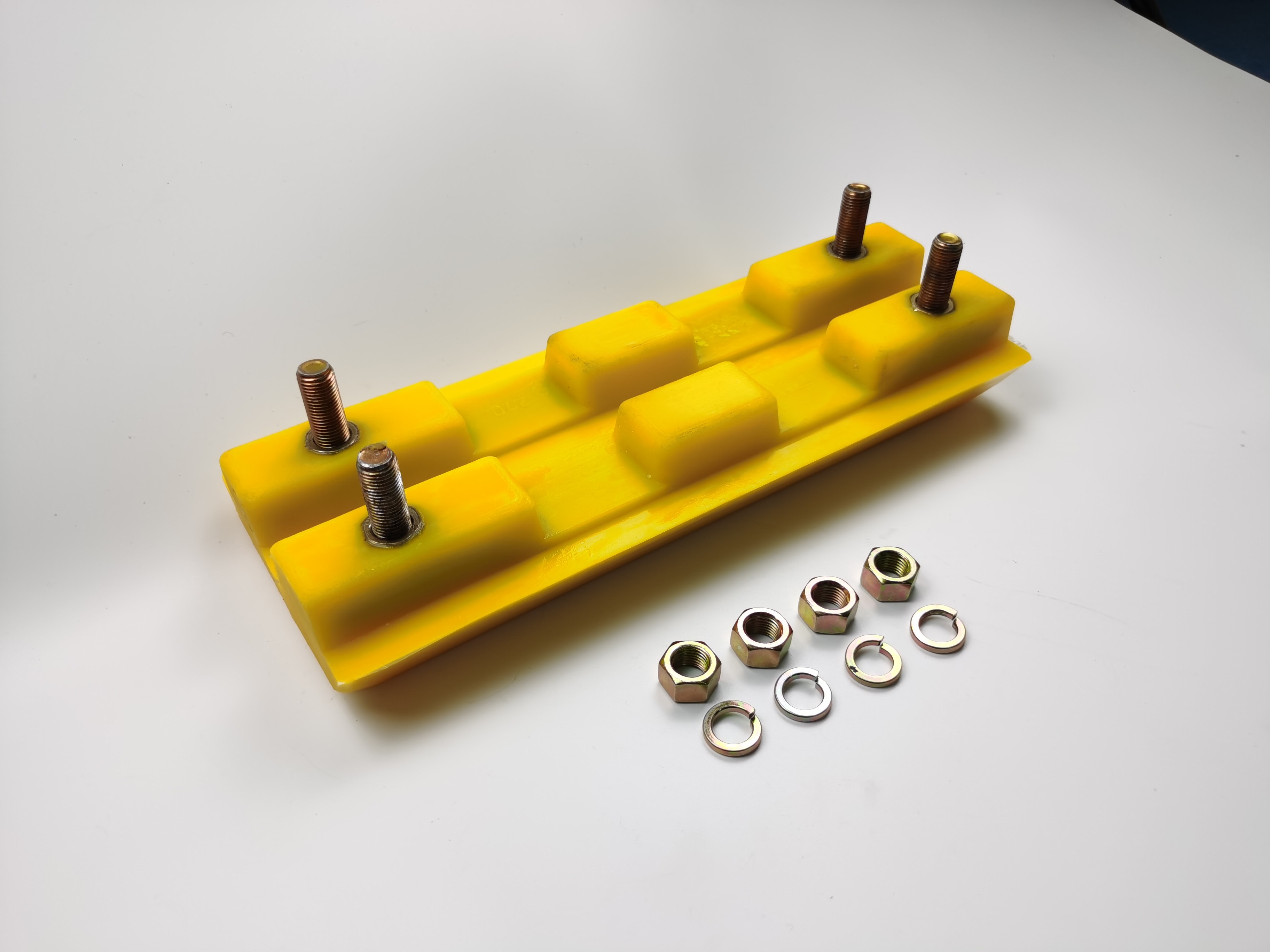 2102699 Polyurethane Rubber Block Three Ribs For W2200 Milling Machine